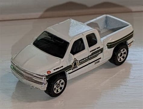 Matchbox 1999 Chevy Silverado Pickup 4 Dr White National Parks Park