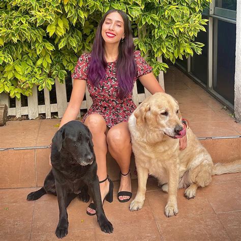 Alejandra Toledanos Feet