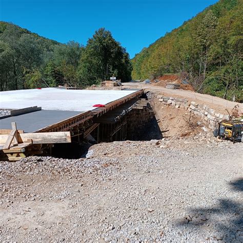 Rekonstrukcija Mosta Preko Potoka Krbava Dionica Kamičak Ključ Km 9 622 Jp Ceste Federacije
