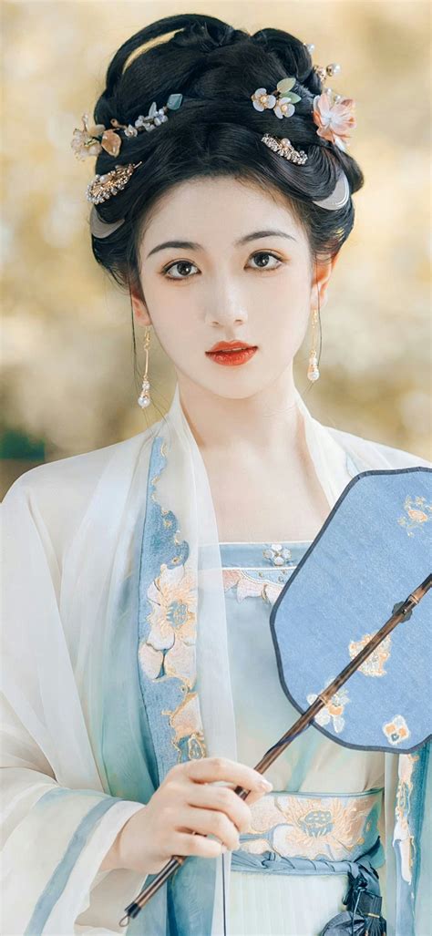 代露娃 采集别致的七图片古韵娇人—一顾一倾城图片素材 花瓣网