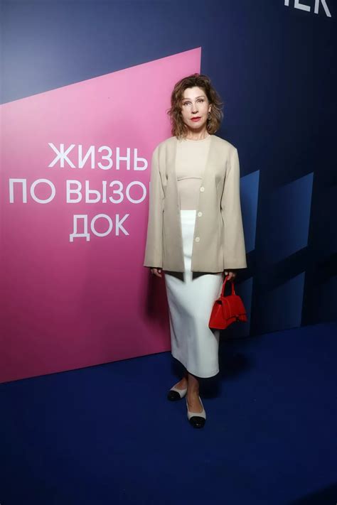 Премьера фильма Жизнь по вызову Док Ксения Собчак Владимир Маркони