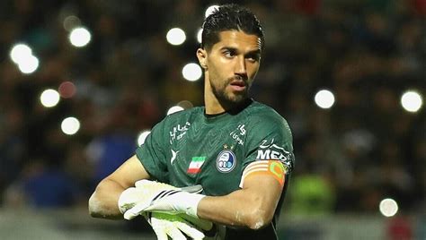 حسین حسینی ۳۲ ساله شد؛ جشن تولد در میان ابهامات آینده عکس