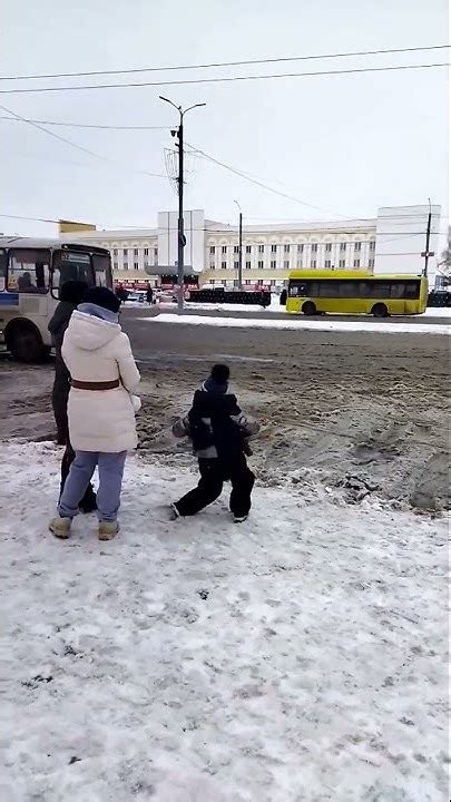 Веселый парень Youtube