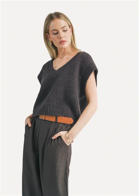 Peyton Oversized V Neck Sweater Vest Chocolate