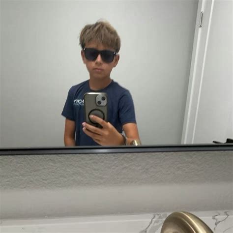 Logan Romo Logan Romo209 Snapchat Stories Spotlight And Lenses