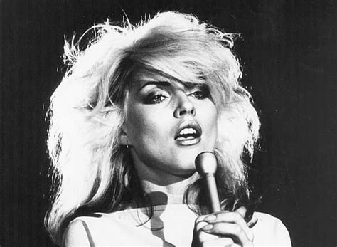 Blondie Star Debbie Harrys Perfect Response To Frisky David Bowies