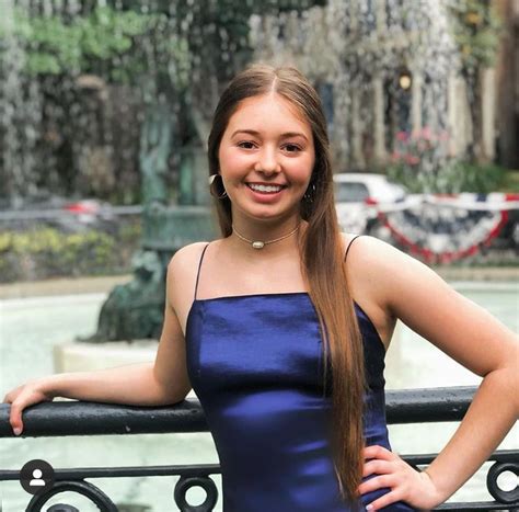 6 Hot Sexy Hannah Grae Bikini Pics