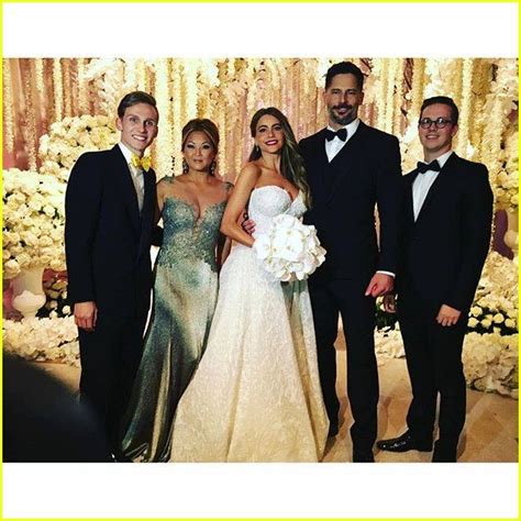Sofia Vergara And Joe Manganiellos Wedding Photos See Here Photo