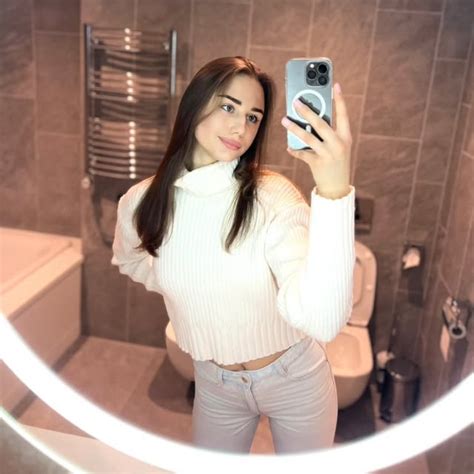 Devochka Is Ada Devochka Is Adaa • Threads Say More