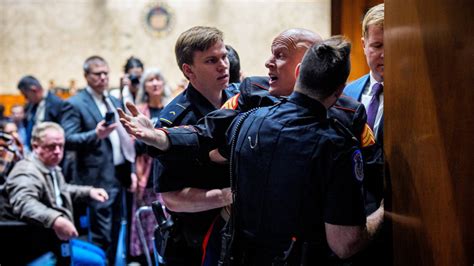 Gop Senator Joins Capitol Police In Attempt To Forcibly Remove Anti War