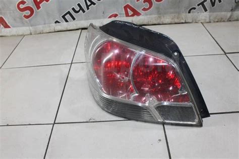 Купить Фонарь задний левый Mitsubishi Outlander (CU) 2001-2008 MN133699 ...