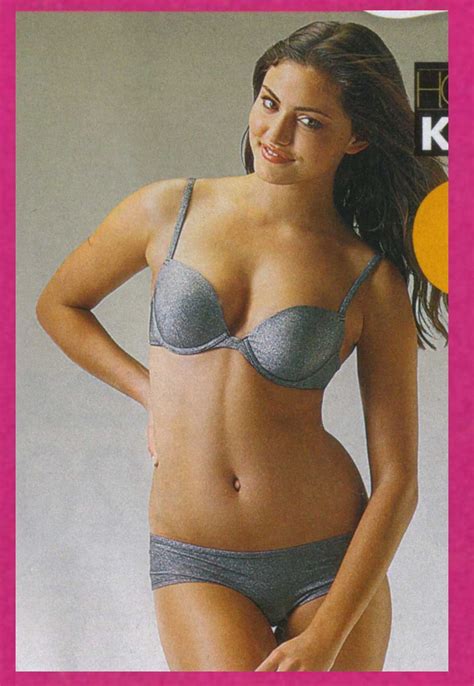 Phoebe Tonkin Sexy