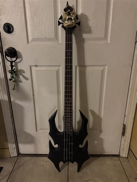 Custom Devastator 20224 Satin Balck Reverb