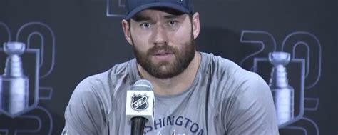 Tom Wilson Est Banni Dun Cinéma En Caroline Habsolumentfan