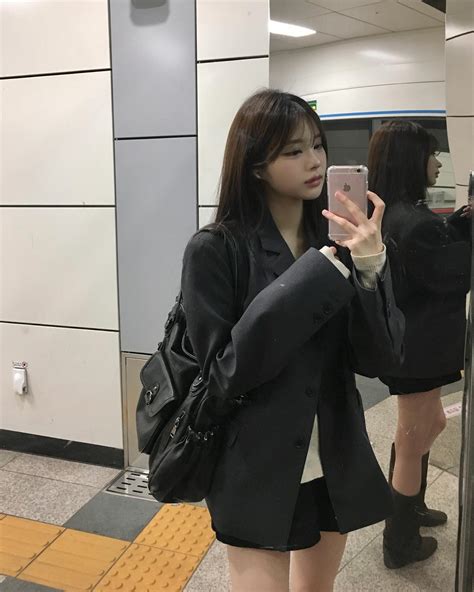 이효림 14시간을 내리 잤더니 단단히 부었드 Instagram