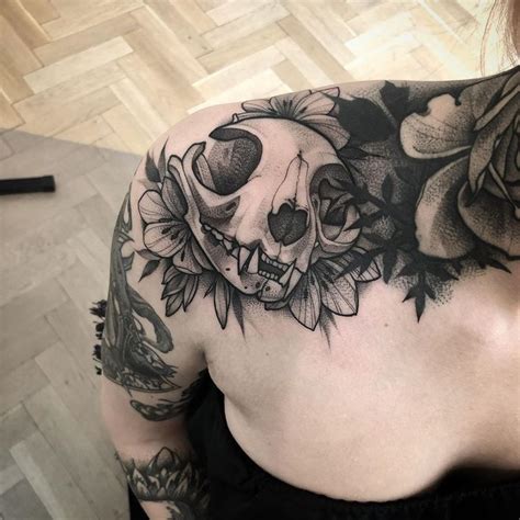 10 Goth Tattoo Girl Aesthetics Youll Want To Try Tattoo Women