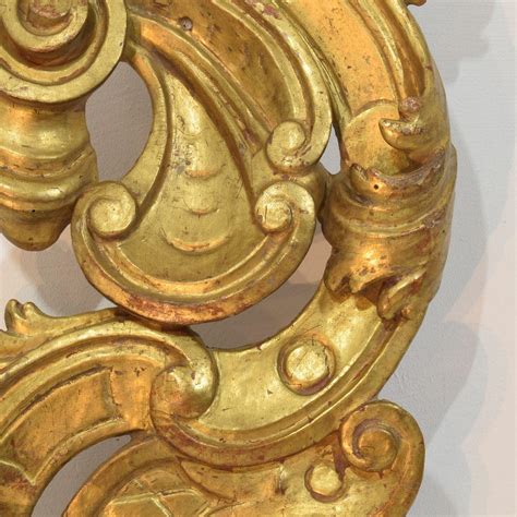 Large 18th Century Italian Hand Carved Giltwood Baroque Curl Ornament
