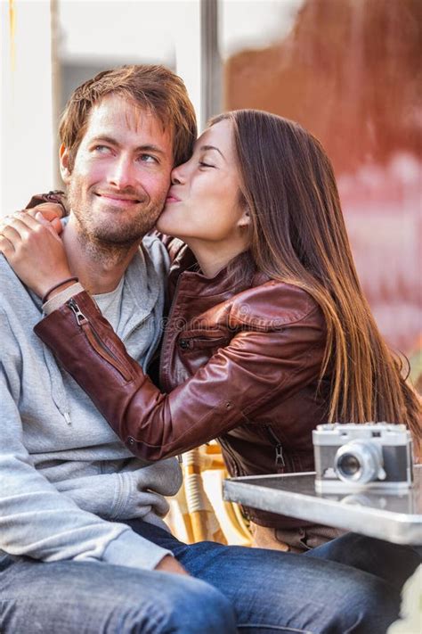 Girlfriend Kiss Couple Young Woman Kissing Boyfriend On Holiday Travel