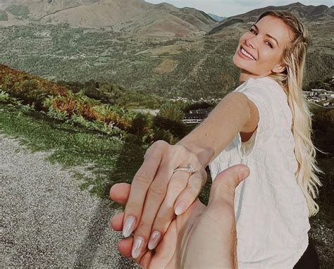 Dijo Que Sí Leonora Jiménez Muestra Anillo De Compromiso