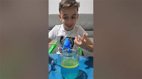 תום מכין מנורת לאבה Youtube