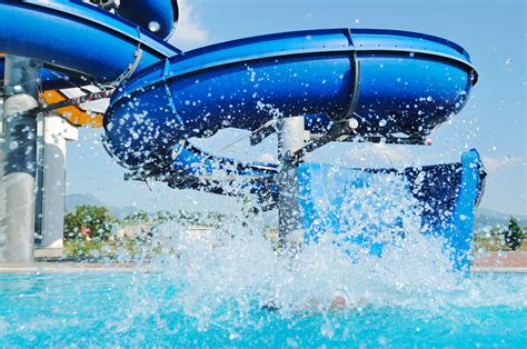 Toboganes Para Piscinas La Diversión Acuática En Tu Patio Piscinas Casa