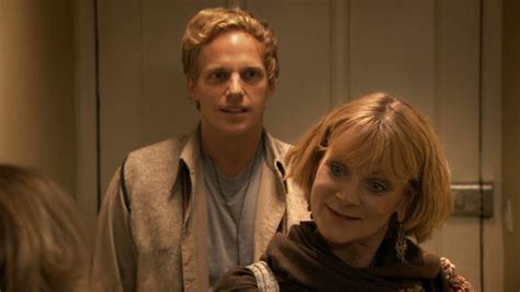 Outnumbered Auntie Angelas Here Series 5 Youtube