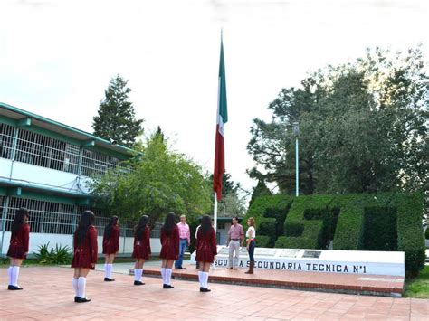 Himno De Las Escuelas Secundarias Técnicas Oficial Himno Nacional