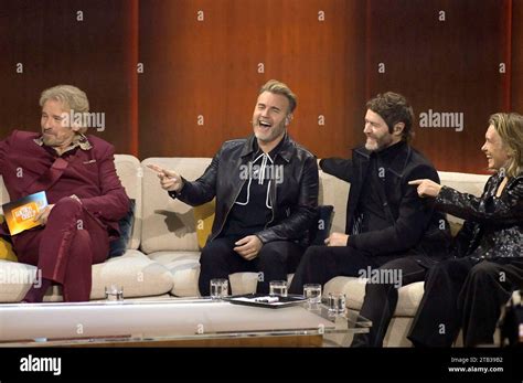 Thomas Gottschalk Mit Gary Barlow Howard Donald Und Mark Owen Von Take