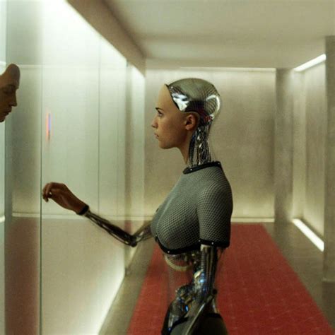 Vikander Ex Machina