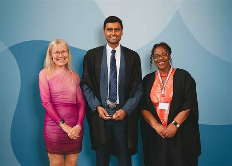 Dr Vikesh Patel Wins Fpms Academic Achievement Award 2025 Fpm
