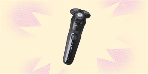 Цена дня: роторная электробритва Philips за 6 390 рублей — Лайфхакер