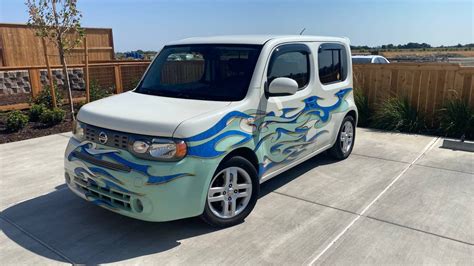Stanced Nissan Cube
