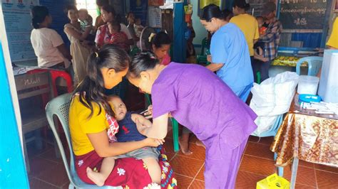 ခန္တီးမြို့နယ်၌ ကလေးငယ်များအားပုံမှန်ကာကွယ် ဆေးတိုက်၊ ဆေးထိုးနှံပေးခြင