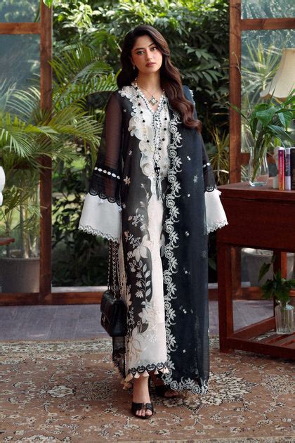 Luxury Formals 26 Sable Vogue