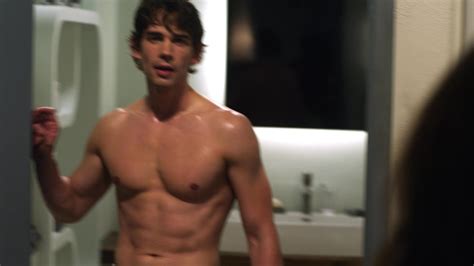 Auscaps Christopher Gorham Shirtless In Covert Affairs 1 07