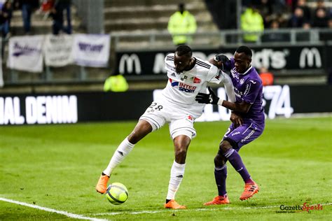 Football Retour Manqué Pour Lacina Traoré Gazettesports