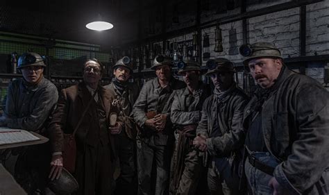 The Deep Dark Film Rezensionende