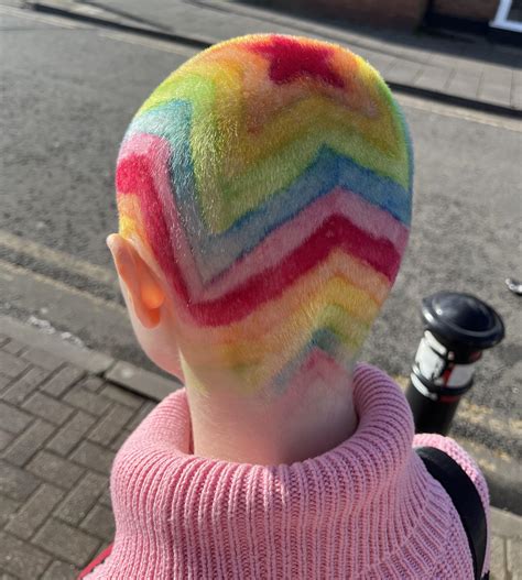 My Rainbow Star Buzzcut Rhairdye