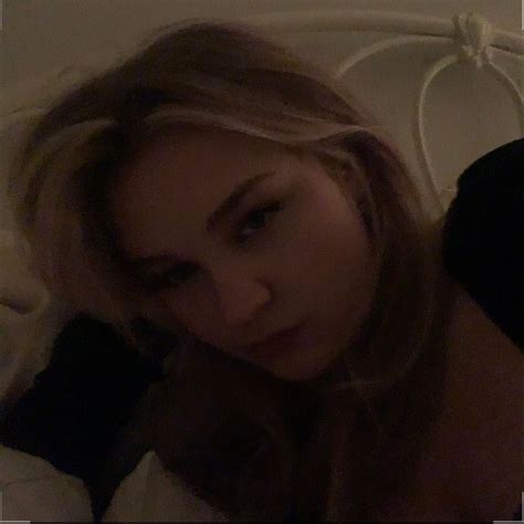 Bed Aesthetic Selfie Aesthetic Selfie 21st