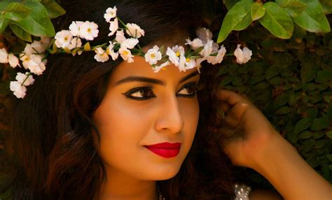 Disha Dinakar Crown Jewelry Jewelry Crown