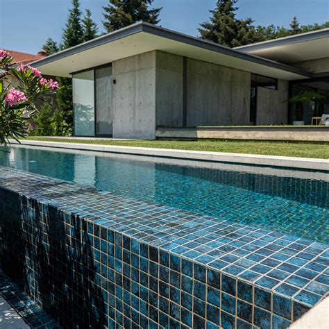 Riva Polished 2x2 Recycled Glass Mosaics 12 38x18 34