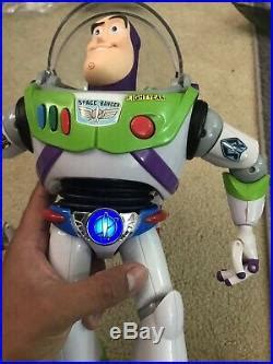 Toy Story Collection 12 Utility Belt Buzz Lightyear Action Figure