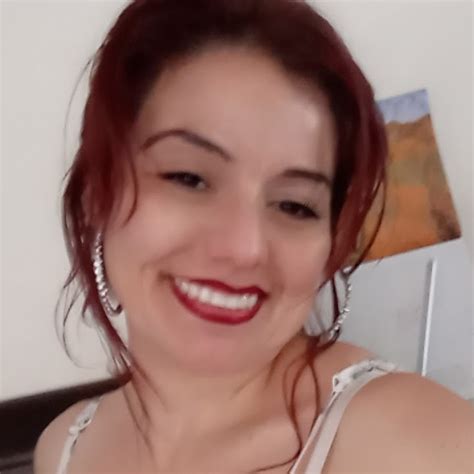 Julia Pacheco Youtube