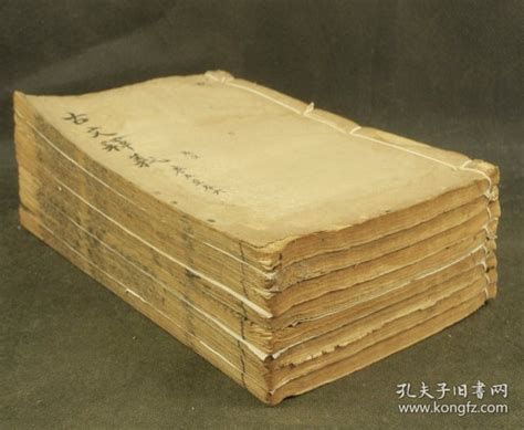 清精刻【古文释义新编】原装八厚册一套全,古色古香,字迹清晰,墨色浓润。朱墨笔圈点。本书收先秦至明代散文。包括左传、国语、公羊榖梁、檀弓、战国策 清精刻【古文释义新编】原装八厚册一套全,古色古香,字迹清晰,墨色浓润。朱墨笔圈点。本书收先秦至明代散文。包括左传、国语、公羊榖梁、檀弓、战国策