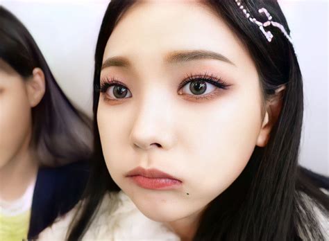 South Korean Girls Korean Girl Groups Im A Savage Cute Eyes First
