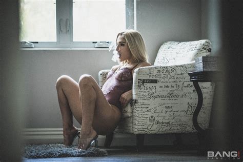 Gorgeous Babe Abella Danger Performing An Exceptional Striptease 9 Photos