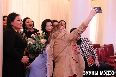 Фото Гоцлол дууны анги 70 нас хүрлээ