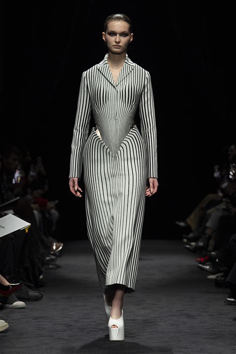 Jean Paul Gaultier Couture Spring 2022 [photos]