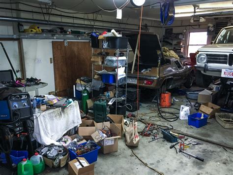 Messy Auto Shop Free Messy Car Images Download At Stockcake