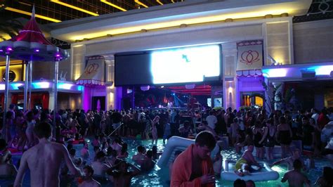 Surrender Night Swim At Wynn Encore In Las Vegas Youtube